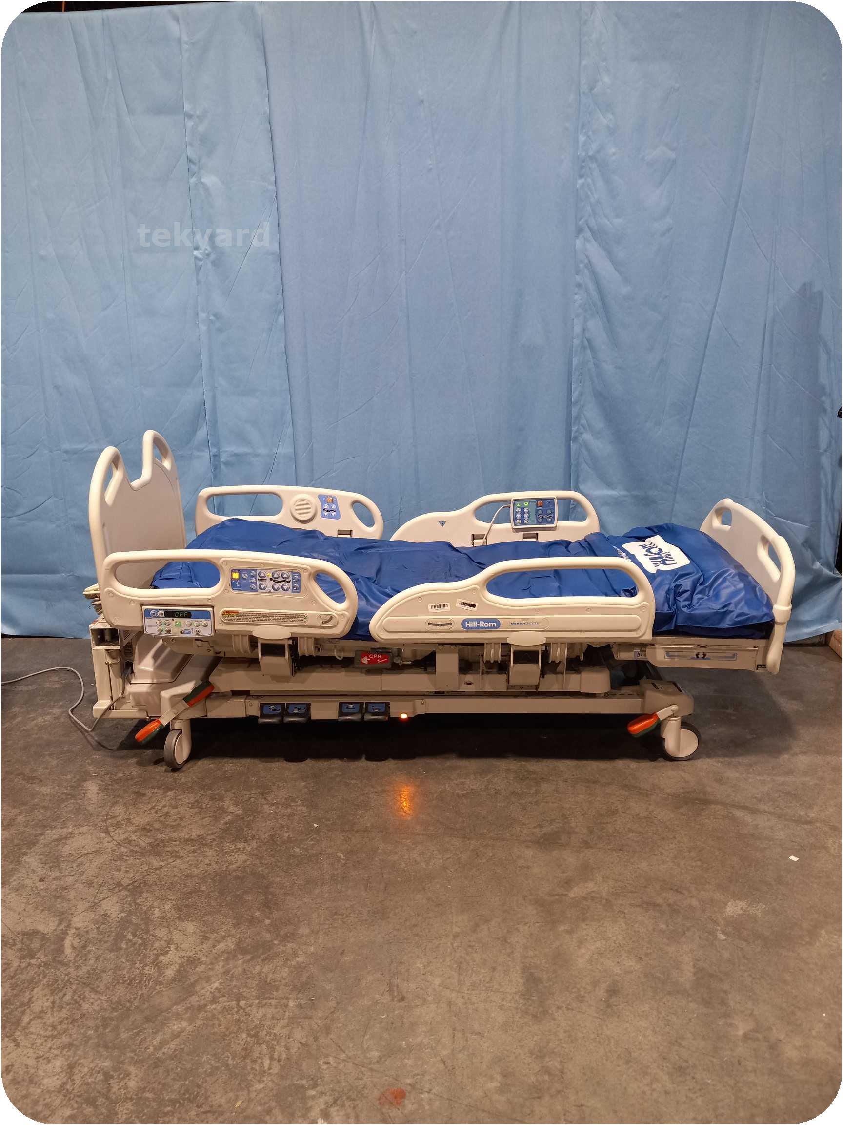 tekyard, LLC. - 330091-Hill-Rom P3200 VersaCare Electric Hospital Bed